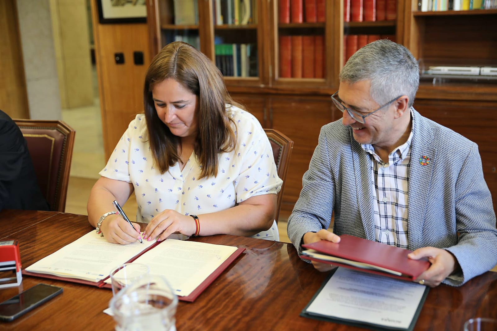 La Presidenta De Mancomunidad Firma En Madrid El Convenio Para El
