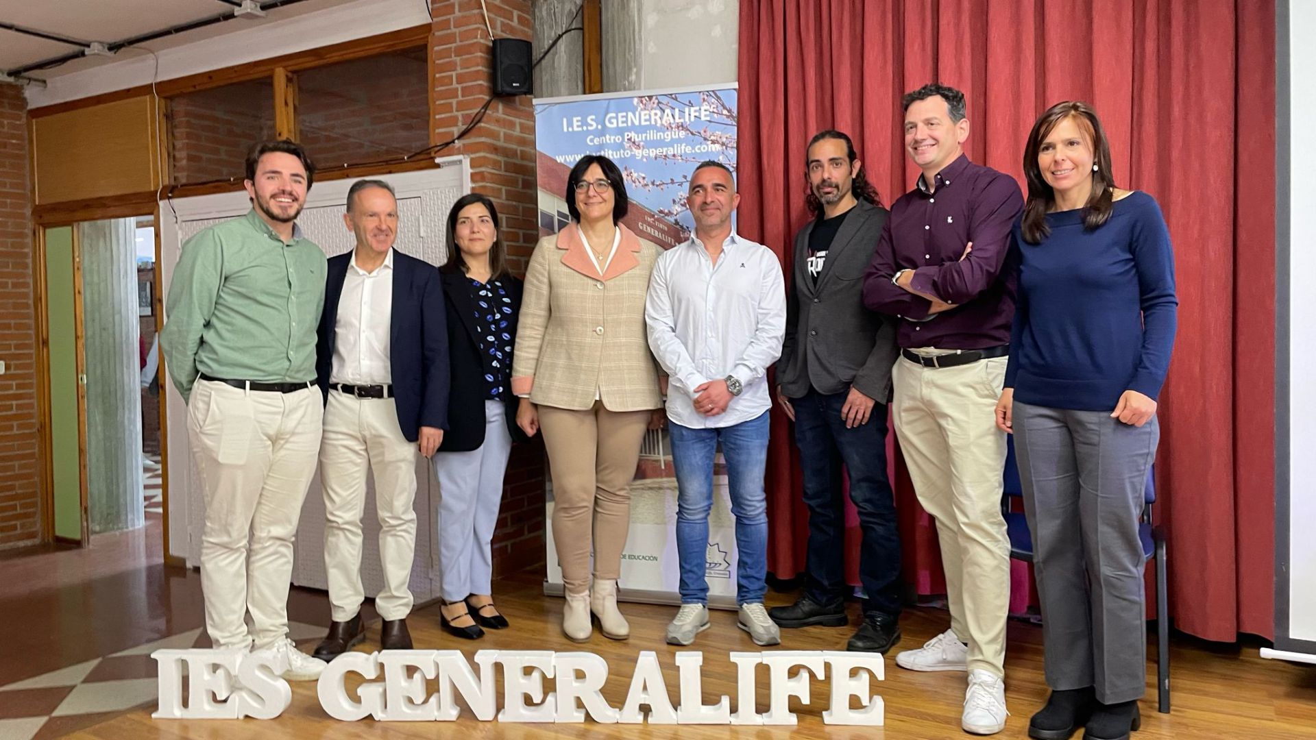 El IES Generalife celebra la II Feria de Orientación Académica y Profesional - El Faro